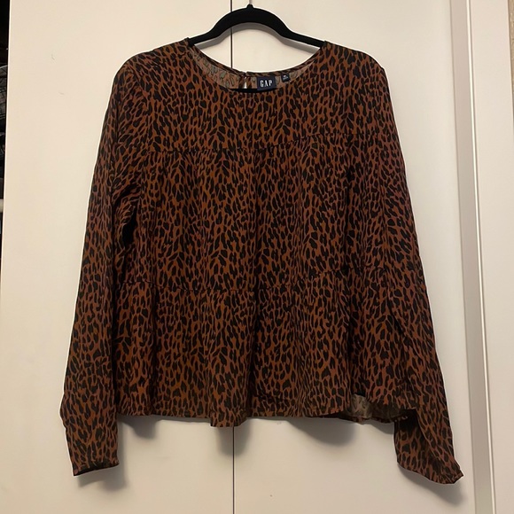GAP | Tops | Gap Cheetah Leopard Top | Poshmark